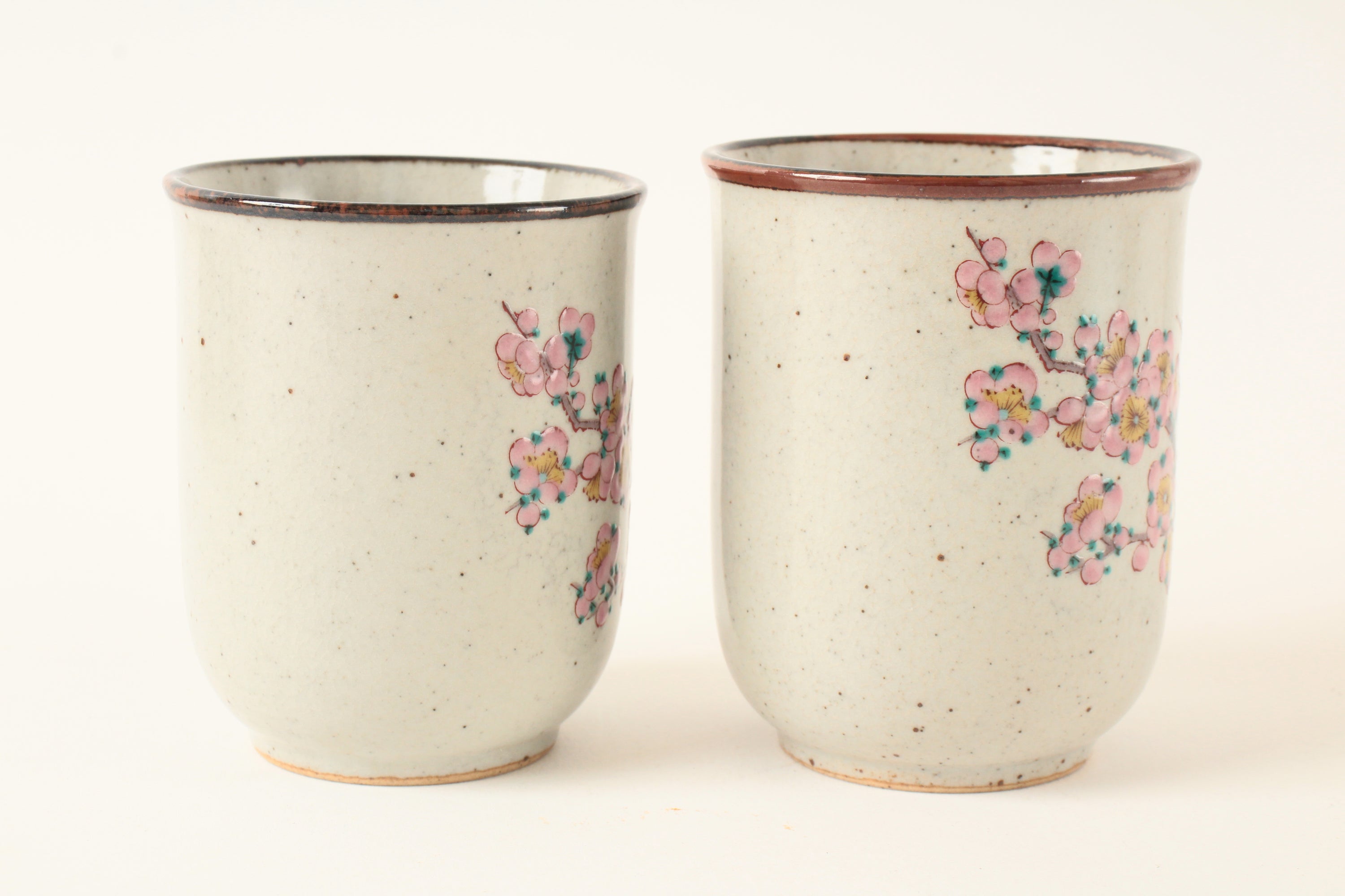 Kutani ware Japanese Ceramic Pair Yunomi Chawan Tea Cup Plum Flowers a